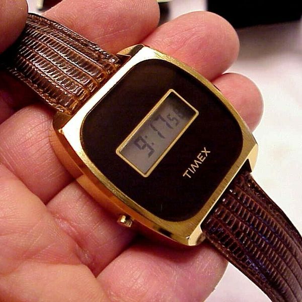 NOS Vintage 1977 TIMEX LCD Marathon with Box Papers Watch Wristwatch ...