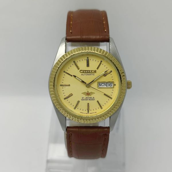 Citizen Eagle 7 8200-R02092 Automatic Day/Date 21J Vintage Men's Watch | WatchCharts Marketplace