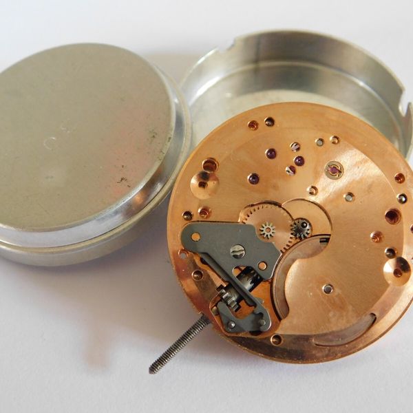VINTAGE GENTS OMEGA WATCH - MOVEMENT 286 new old stock | WatchCharts ...