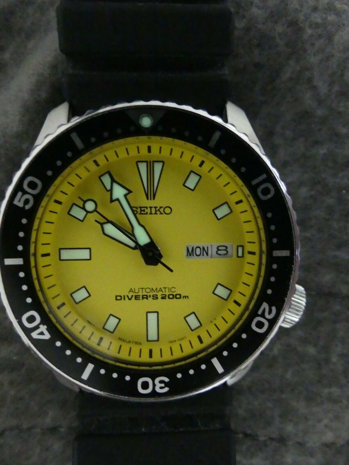 Seiko SKXA35-0028 automatic YELLOW discontinued diver 200m Cal. 7s26 ...