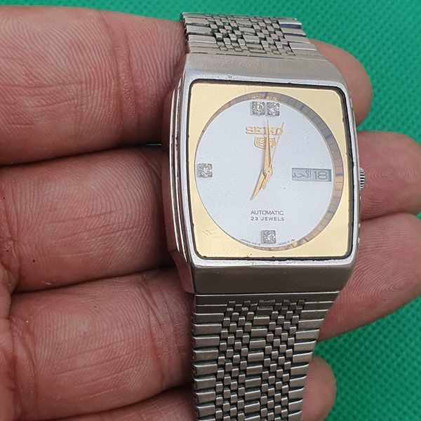 Vintage Seiko 5 Automatic 23 Jewels Stainless Steel White Color watch ...