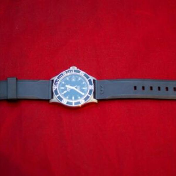Glycine combat sub with strapcode bracelet | WatchCharts Marketplace