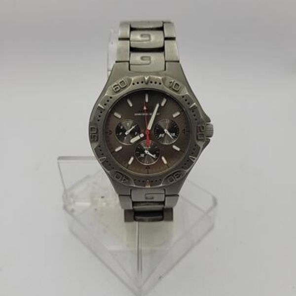 GUESS WATERPRO 165 feet / 50 meters Silver Tone Mens Watch 7.5" Wrist ...