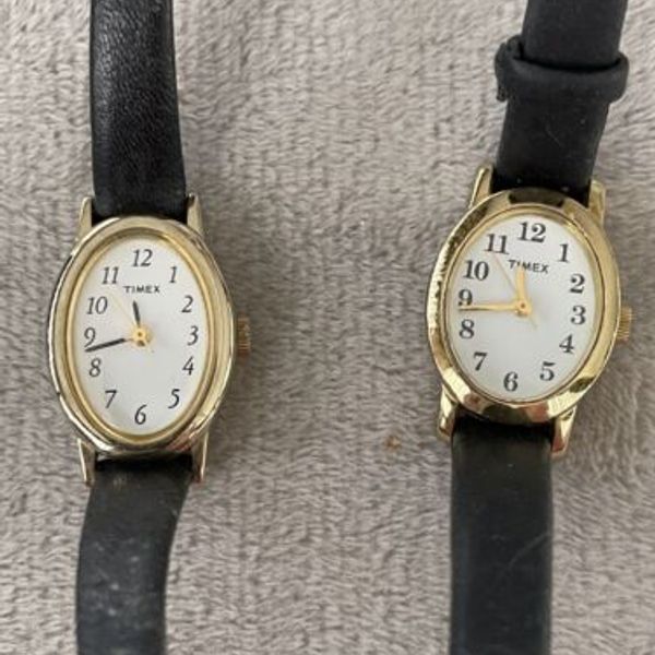 Lot Of 2 Vintage Ladies Timex White Face/Black Leather Straps *RUNNING ...