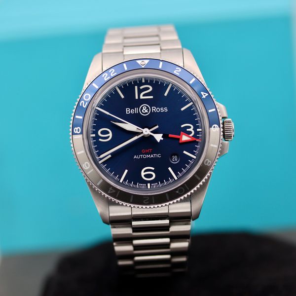 Bell Ross. BR V2. GMT. Full kit | WatchCharts Marketplace