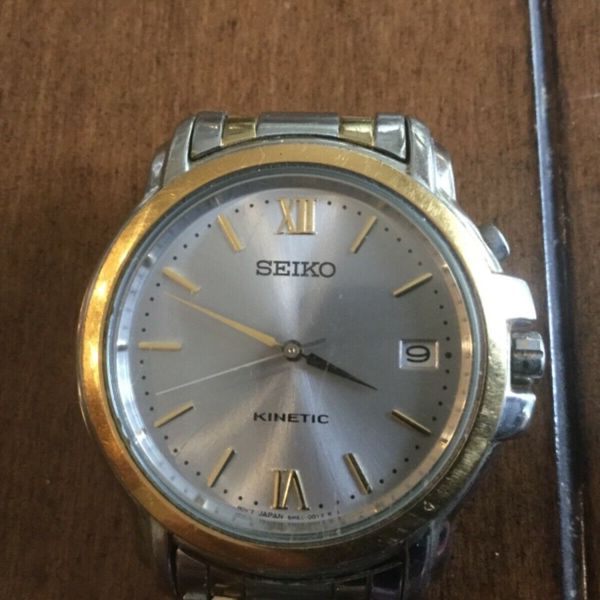 Seiko Kinetic men’s watch model 5M62-0B20. Keeps accurate time ...