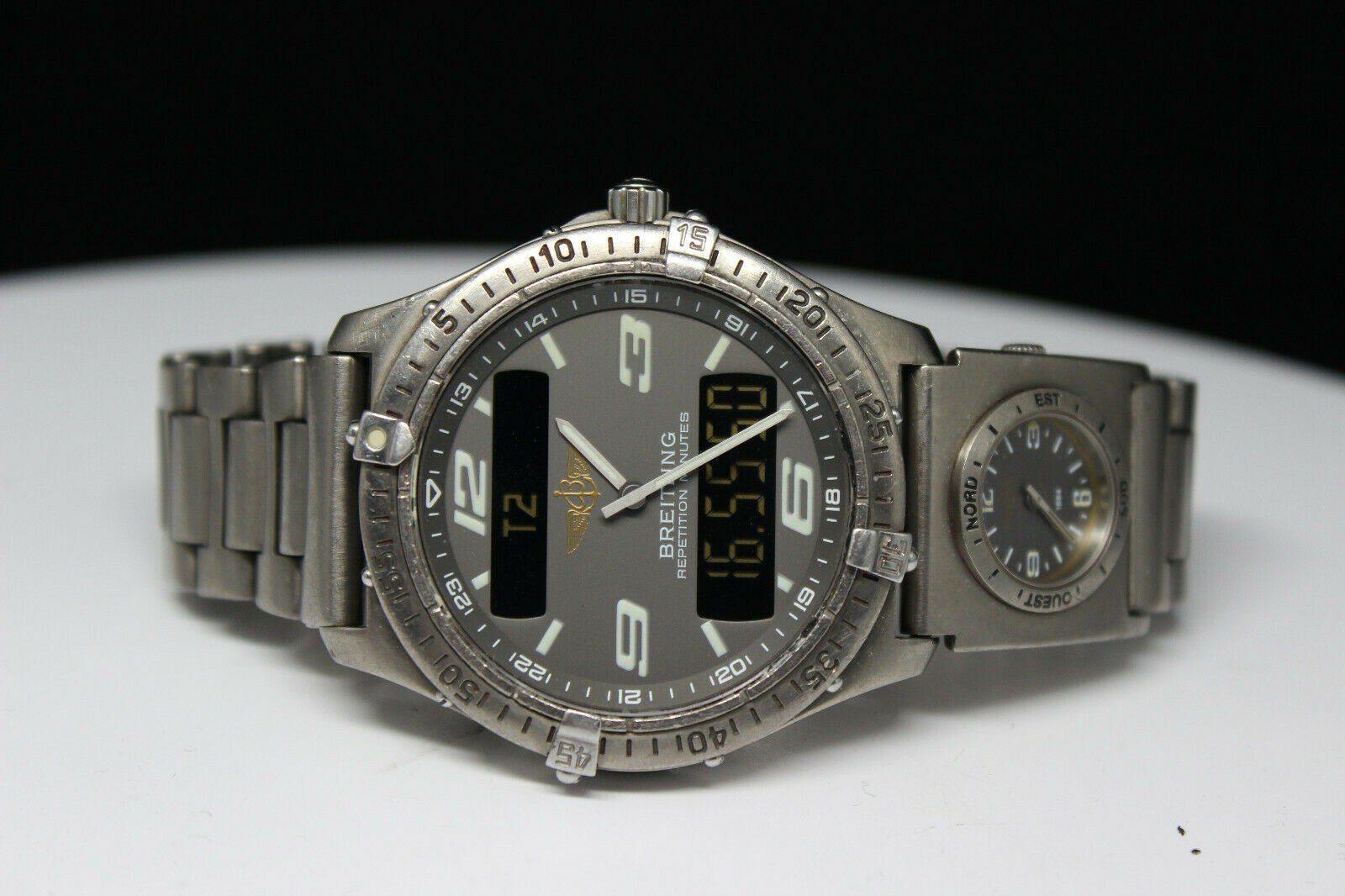 Breitling Aerospace Repetition Minutes Titanium - E65062 w/ UTC Time ...