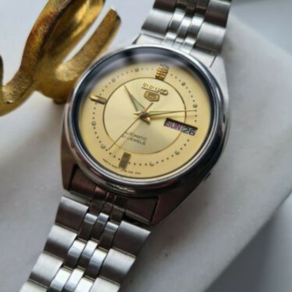 Vintage GOLD 1982 SEIKO 5 Men's Japan Automatic Watch 7009-3201 80s ...