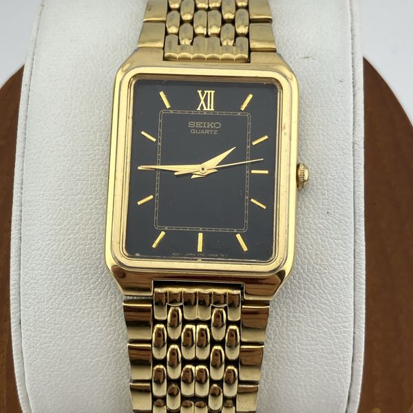 Vtg Seiko Men 26mm Dress Watch Gold Tone Black Dial Tank 7â V701-5J09 - RUNS | WatchCharts ...