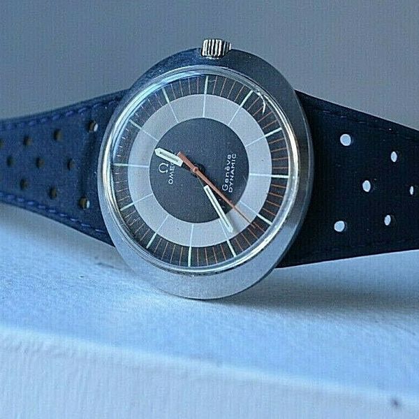 VINTAGE OMEGA SWISS MADE DYNAMIC AUTOMATIC WATERPROOF WRISTWATCH ...
