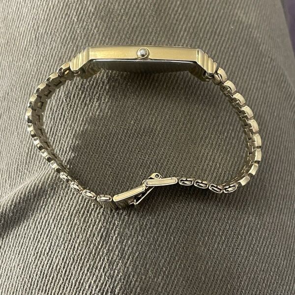 VTG Seiko Half Moon Watch Women White Dial Gold Tone Asymmetric 1N00 ...