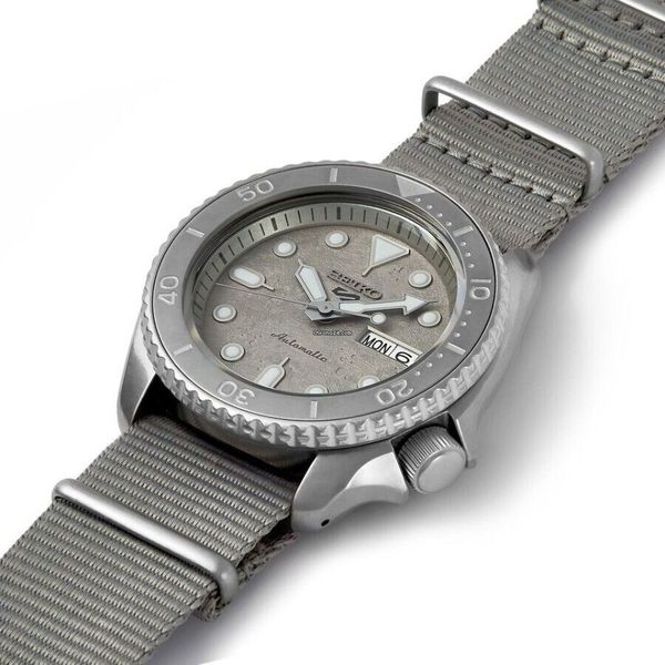 Brand New Seiko 5 Sports SRPG61K1 Automatic Grey Dial Grey Nylon Watch ...