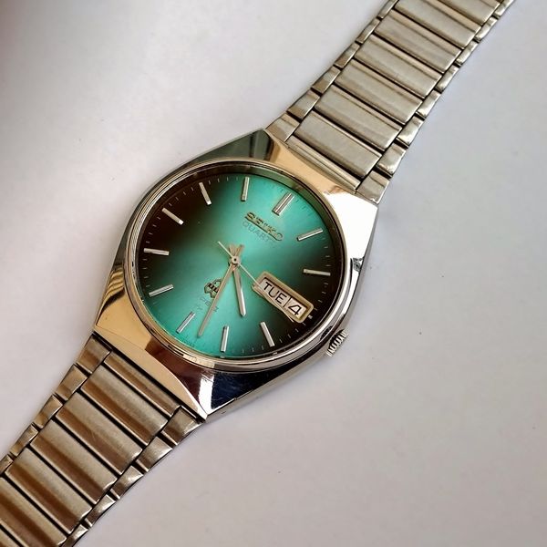 (FS) Vintage Seiko quartz watches: turquoise type II, black sq sports ...