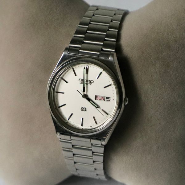 Beautiful Seiko SQ Silver Dial Quartz Day Date Watch 8123-7239 (1985 ...