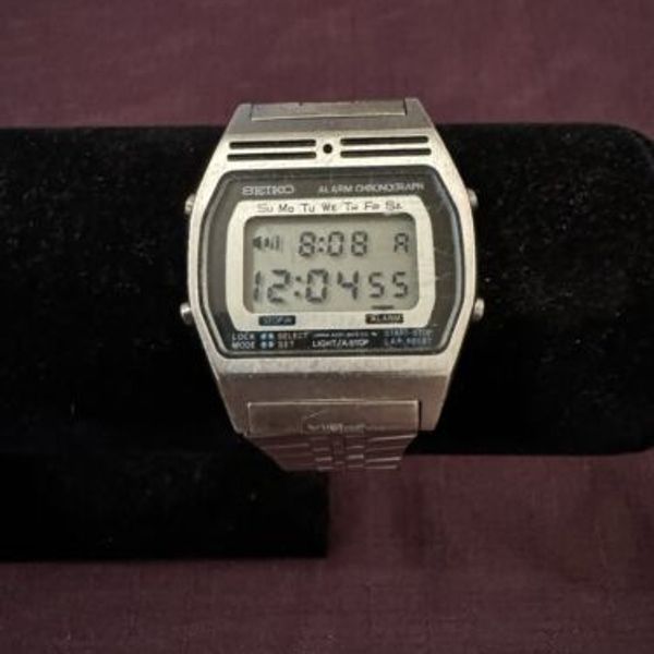 Seiko Vintage 1981 A257-5010 Digital LCD Alarm Chronograph Watch ...