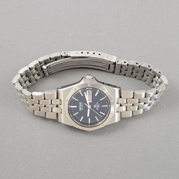 Womanâ s Seiko Sports 100 Quartz Watch w/ New Battery 8523-015A Ladies ...