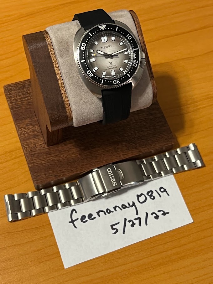[WTS] Seiko SPB261 "Willard Ice Diver" (plus extra OEM rubber strap ...