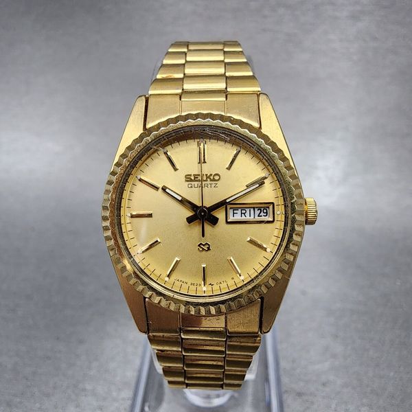 Seiko SQ Watch Women 25mm Gold Dial Gold Tone Daydate Round 3E23-0A69 ...
