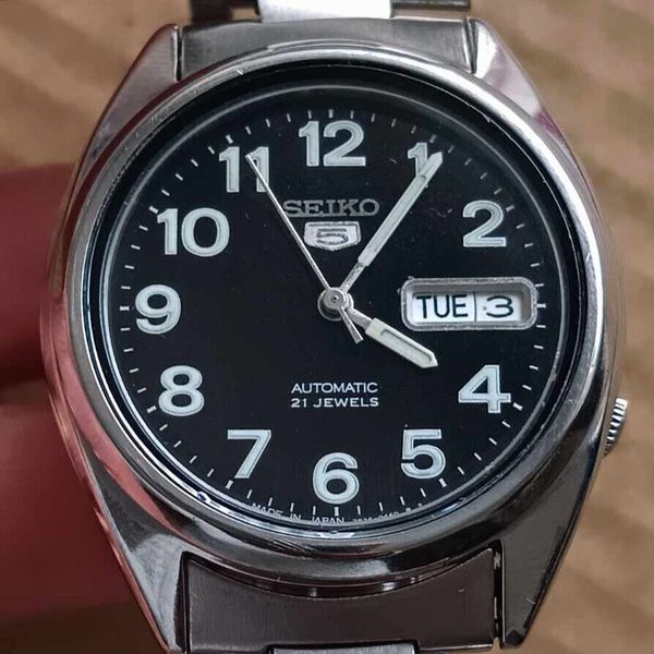 Vintage Seiko 5 automatic Black dial men wrist watch 21 jewels Cal 7s26 | WatchCharts Marketplace
