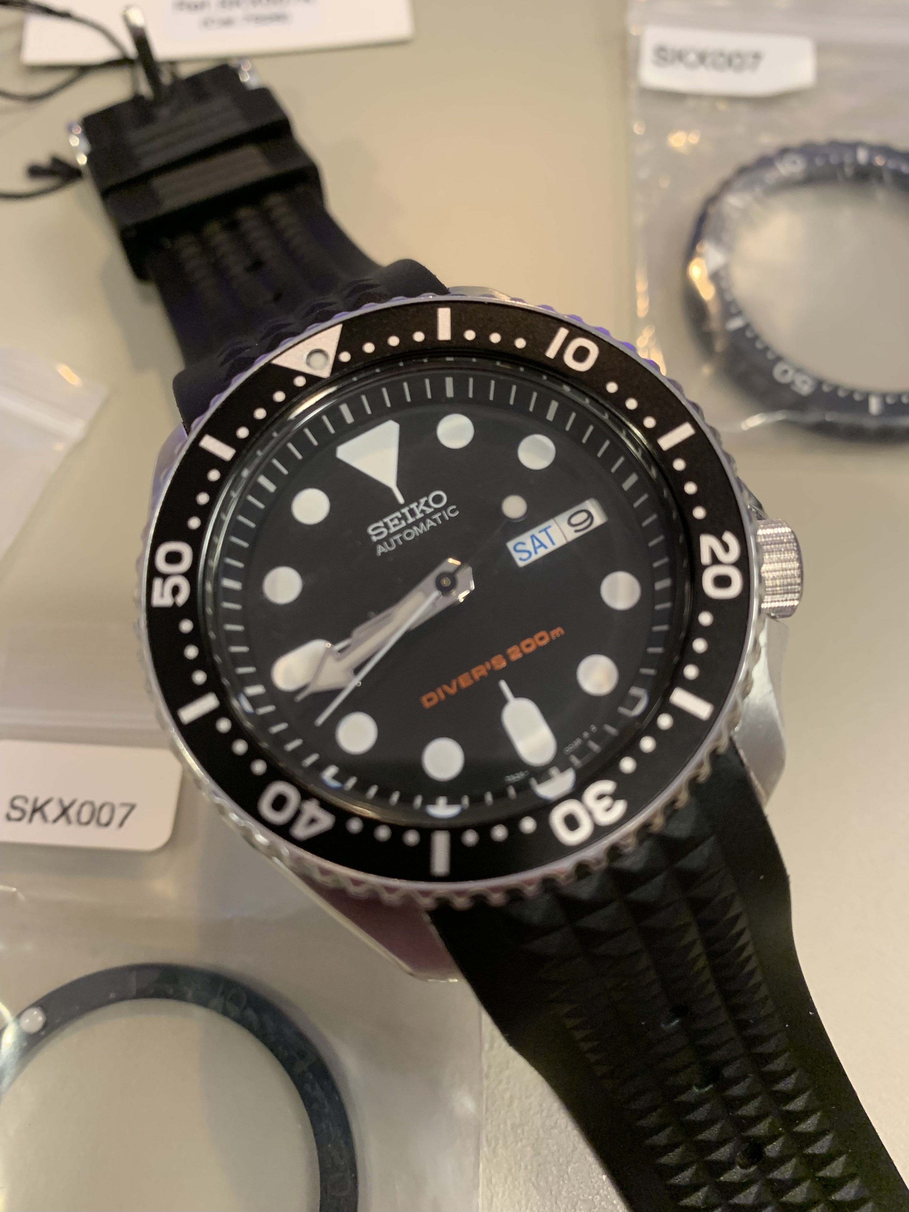 Seiko SKX007K Extra Bezels and Inserts Mod Ready | WatchCharts Marketplace