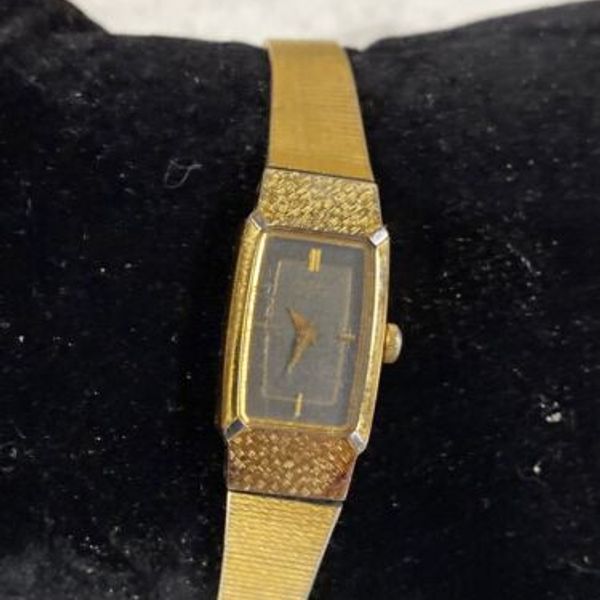 Vintage Seiko Quartz Women's Watch 2E20-5689 R1 Gold Tone Rectangular ...
