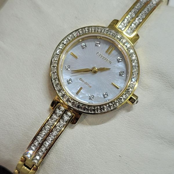 $425 Citizen Eco-Drive Crystal Accents White Dial Band Watch 25 mm ...