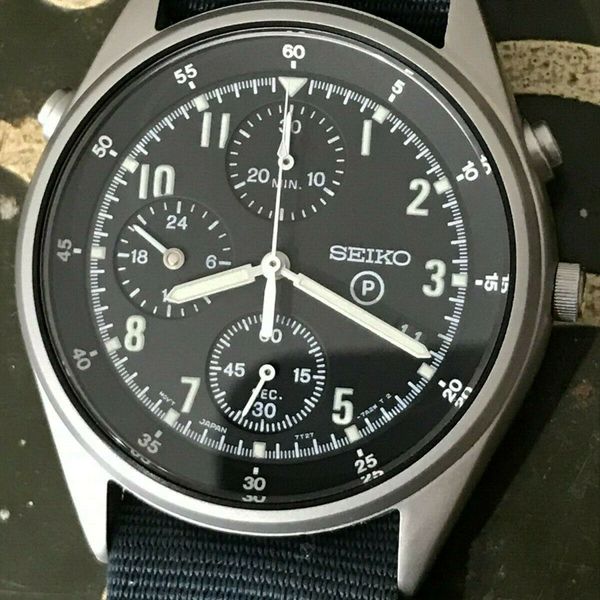 Near mint - Seiko 7T27-7A20 Gen 2 RAF/RN issued aircrew chronograph, 1997 | WatchCharts Marketplace