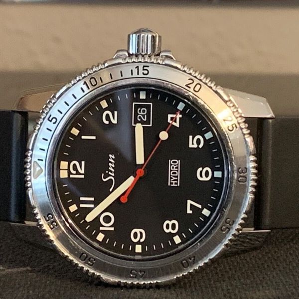 [$950 USD] Sinn HYDRO Men's Quartz Diver pre - EZM 2 | WatchCharts