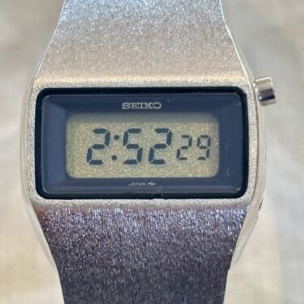 Vintage Seiko Ladies Digital Watch L221-5029 | WatchCharts Marketplace