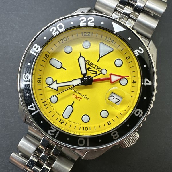 Seiko 5 Sports SSK017 Men's Stainless Steel Yellow Dial GMT Automatic ...