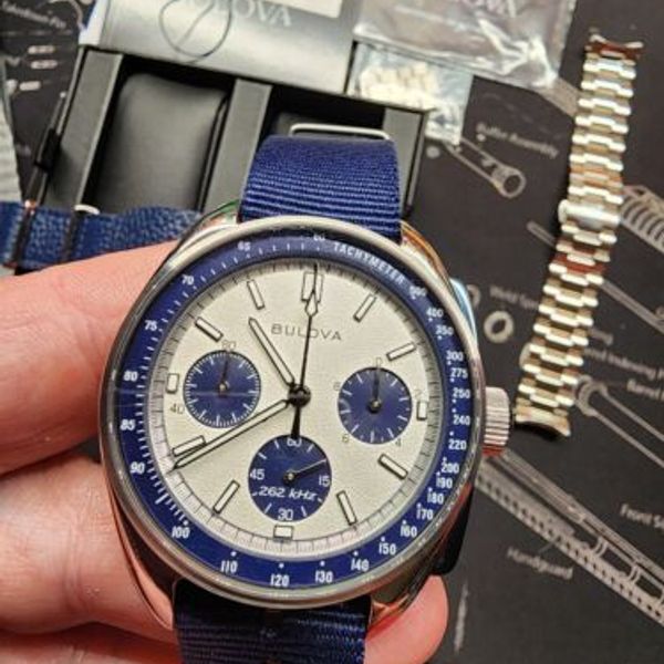 Bulova Lunar Pilot 98k112 43mm Blue White Dial Full Kit NATO ...