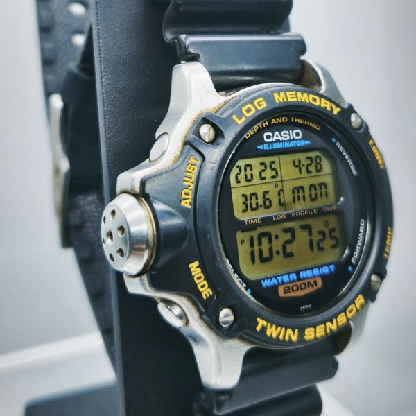 Vintage Casio DEP-610 TWIN SENSOR Log Memory 1473 Mod (1990s) Men Watch ...