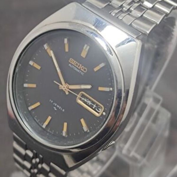 Vintage Seiko 5 Automatic 17 Jewels cal.7009A Day Date Men;s Wrist Watch | WatchCharts