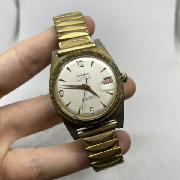 Vintage Mowbray 17 Jewels Swiss Made Mechanical Date Watch - Spares ...