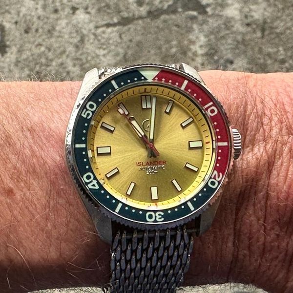 Wise AD8 and 3 San Martins & Cronos Sub | WatchCharts Marketplace