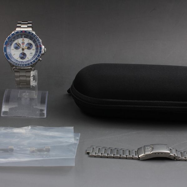 N MINT* TAG Heuer Pilot 200M 530.806K Quartz White Dial Men's Watch ...
