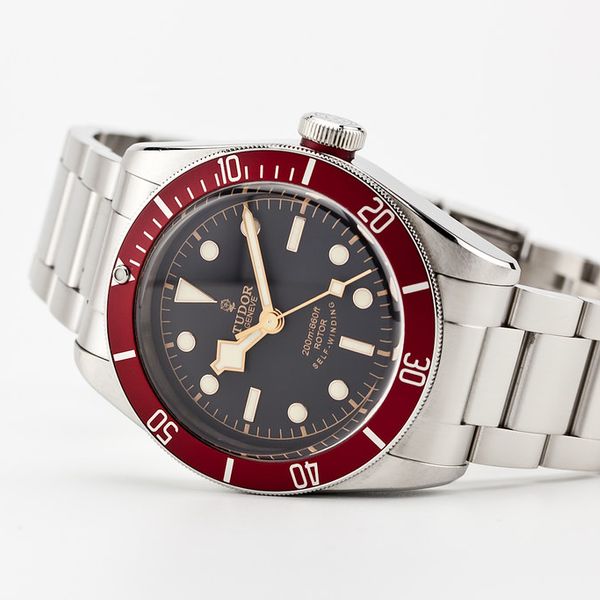 fsot - Tudor Black Bay Heritage - Red - ETA Movement - 79220R ( mint ...