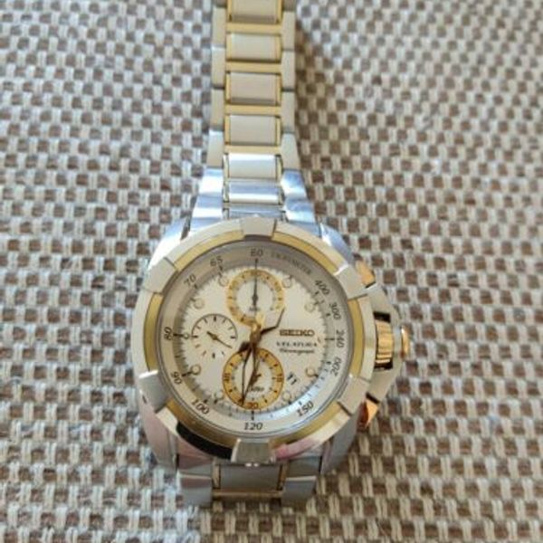 Seiko - Velatura alarm chronograph - 7T62-0HD0 | WatchCharts