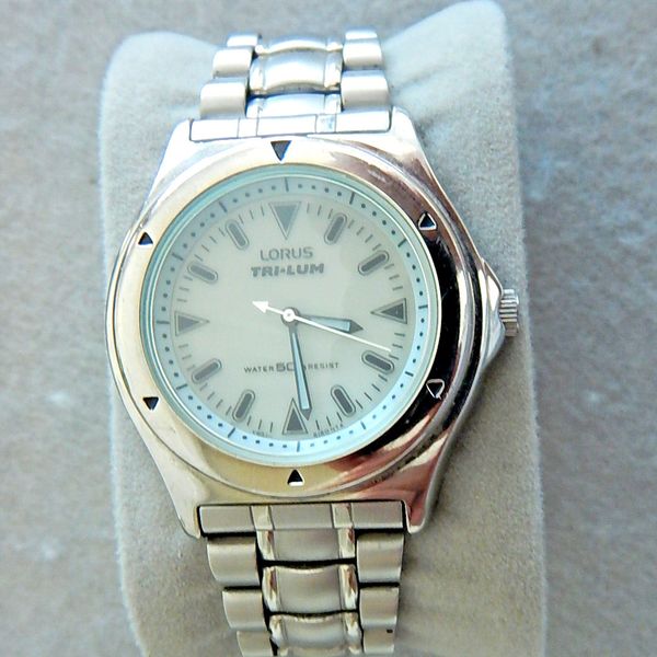 Seiko Lorus Tri-Lum Light Powered Quartz Watch Lumibrite Dial WORKS ...
