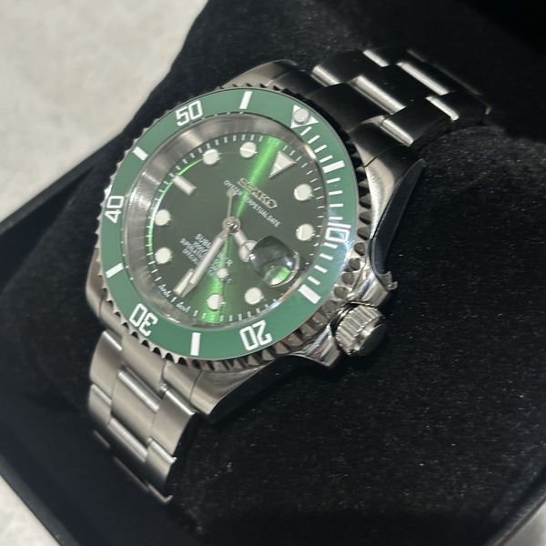 Customised HULK Submariner 40mm Seiko mod | WatchCharts Marketplace