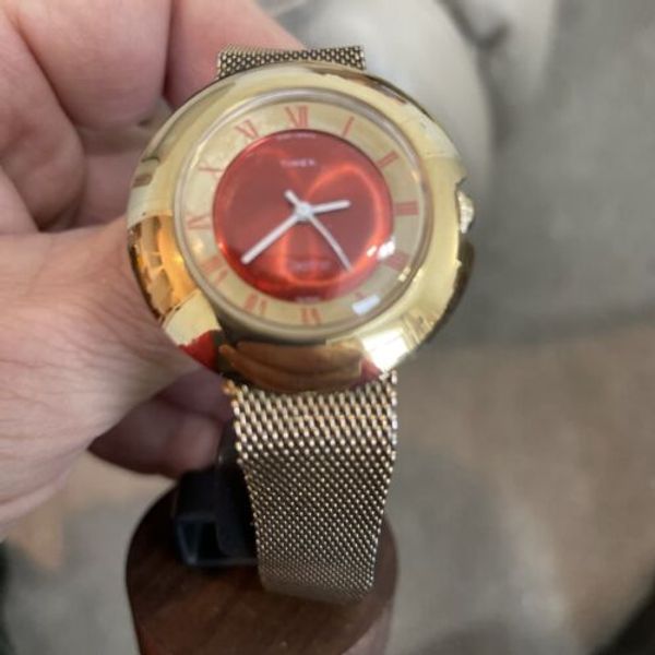Vintage 1975 Lady Timex Electric Red Dial UFO M69 Wristwatch Runs ...