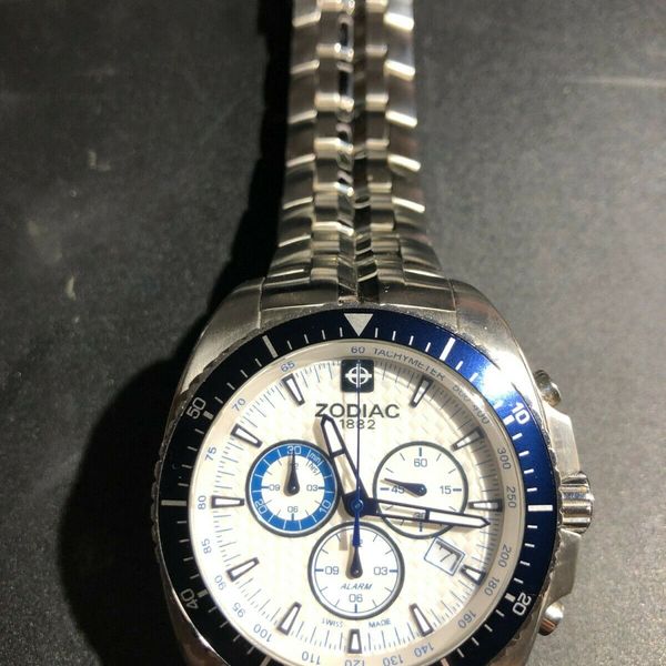 ZODIAC Speed Dragon Z05505 White Dial Alarm Chronograph | WatchCharts ...