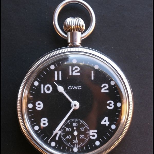 FS : british military CWC pocket watch 1977 issued to submarine ...