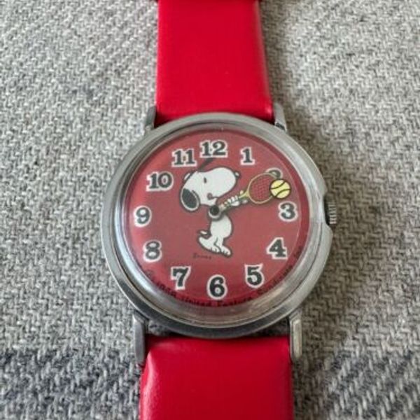 1970s Timex Snoopy Tennis Red MYSTERY BALL wristwatch - Vintage working ...