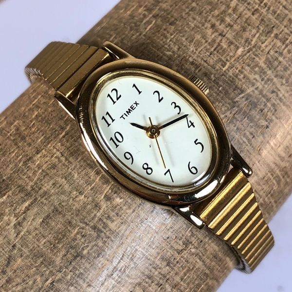 Timex Women Cavatina White Dial Gold Tone Expansion 19mm Oval Quartz ...
