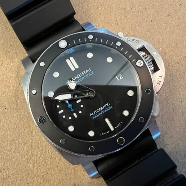 FSOT: LNIB Panerai PAM 683 Submersible 42mm Ceramic Bezel | WatchCharts ...