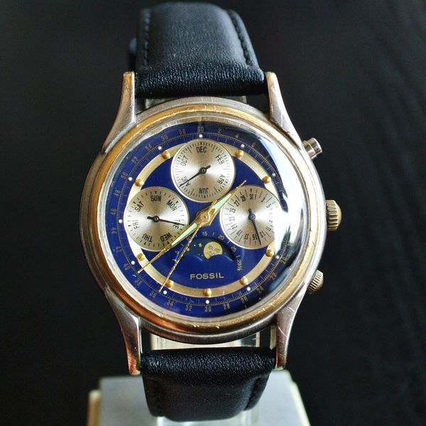 VINTAGE FOSSIL TRIPLE DATE MOON PHASE DIAL QUARTZ MEN'S 2T LEATHER ...