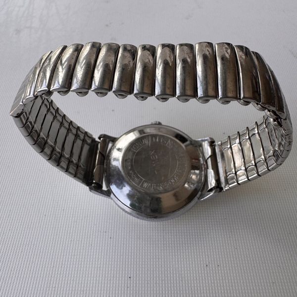 Vintage Timex men's mechanical watch 34mm case, running, glass has ...