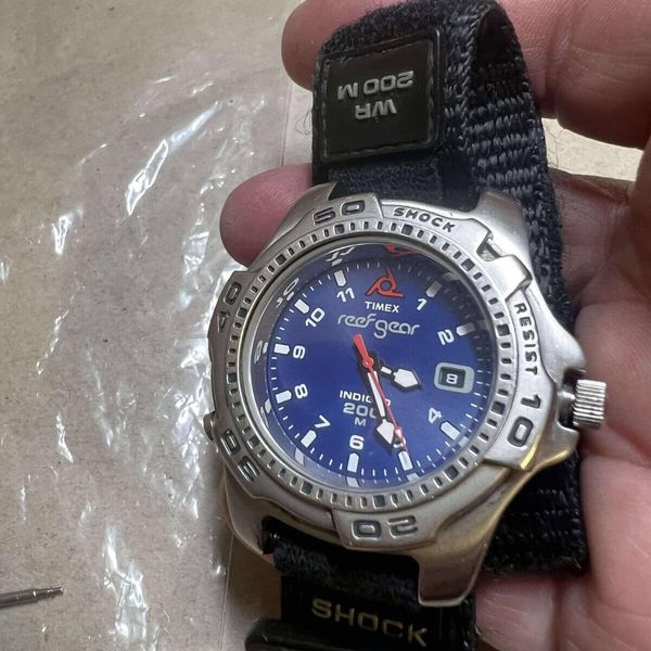 Timex Reef Gear Indiglo 200 m Men’s Wrist Watch - Original branded ...