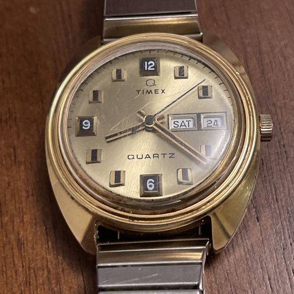Timex Q Quartz Falcon Eye Gold Tone Mens Vintage 1970s Quartz Watch For ...